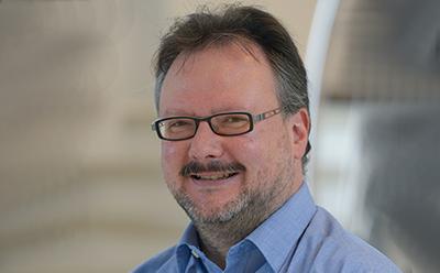 Inspiring students in lab work wins promotion for a popular teacher ...