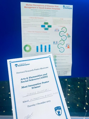 11-crr-student-receives-best-poster-award | Southampton Business School ...