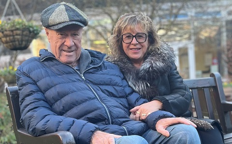 First patients recruited to largest lung cancer clinical trial