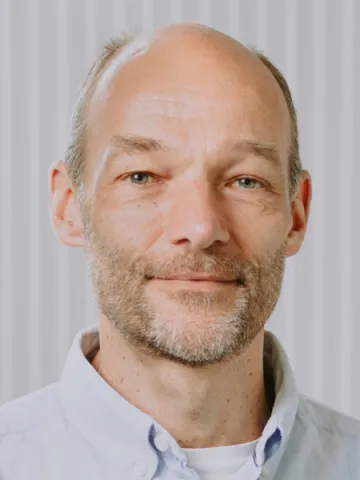 Vacuum hollow-core optical fibres | University of Southampton