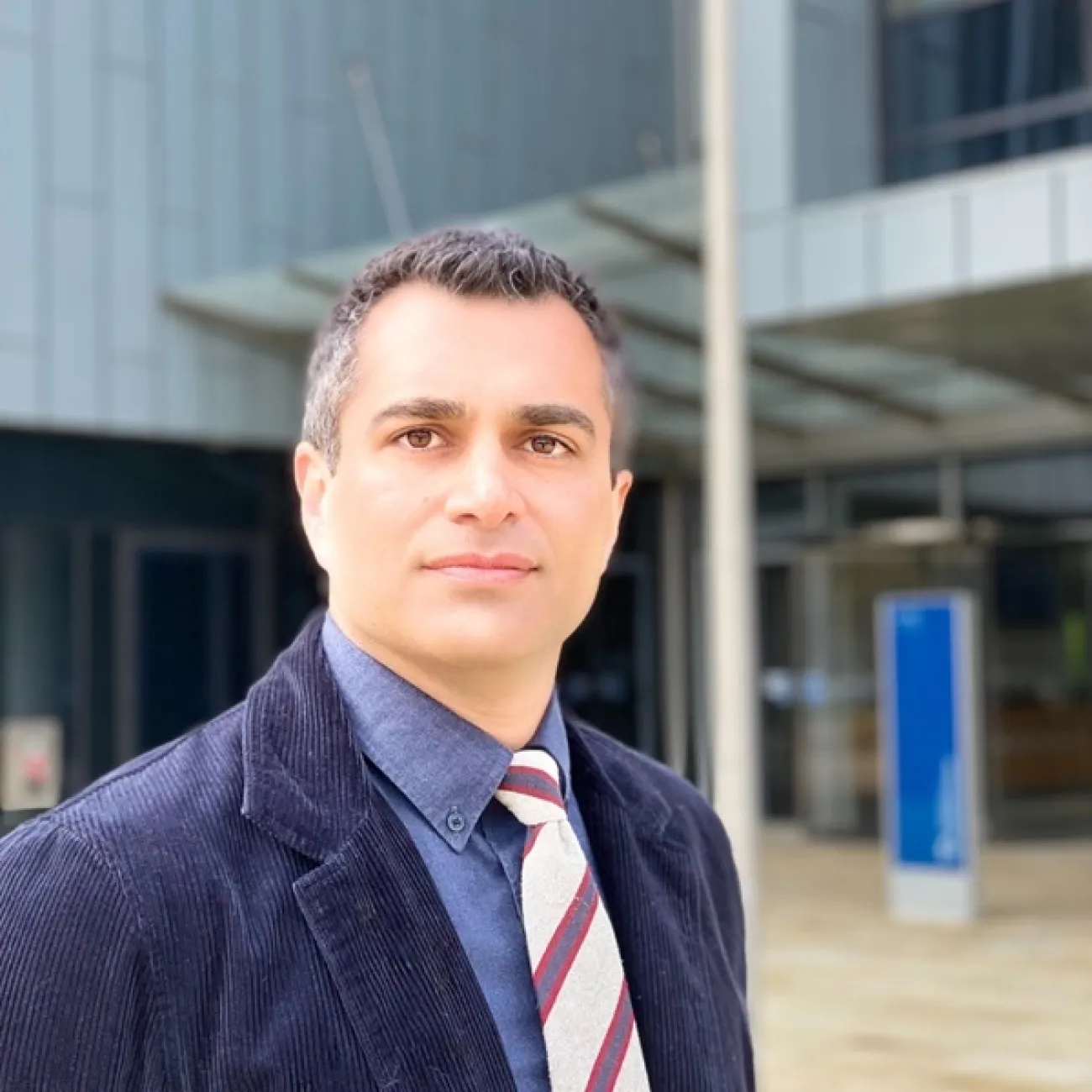 Professor Behzad Hezarkhani | University of Southampton